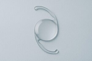 NIDEK NP-1 IOLとは？+1.0Dから対応する長眼軸向けレンズの特徴と導入判断 | 0.5ミリ先